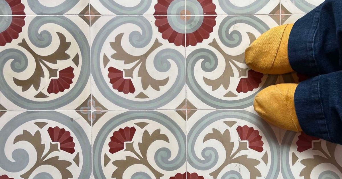 How To Add a Mediterranean Feel Using Cement Tiles